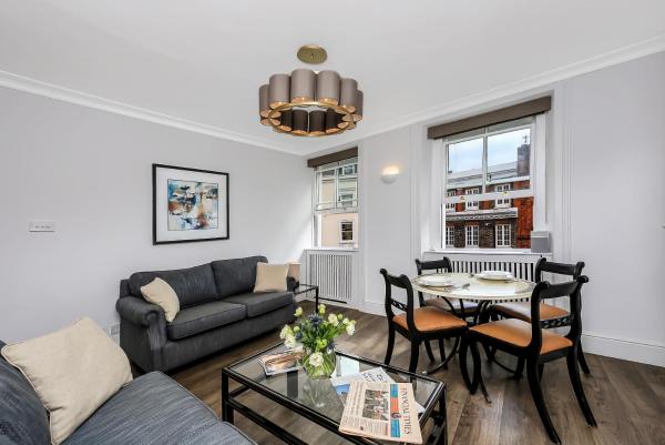 20 Hertford Street - Mayfair Apartments - Chelsea