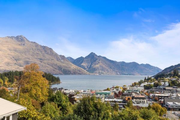 Queenstown House Bed & Breakfast And Apartments - 箭鎮