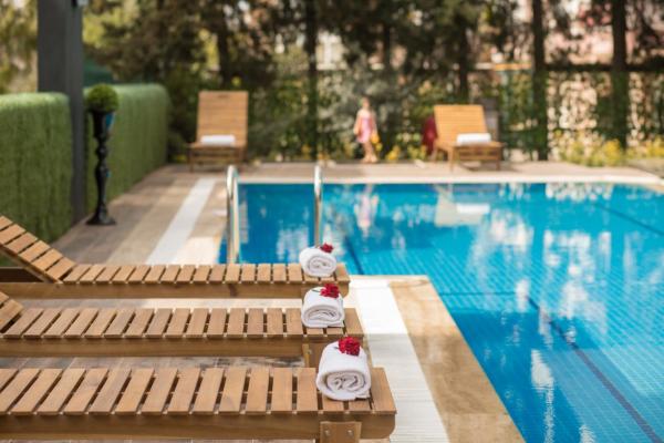 Muhteşem Bir Tatil Geçirmeniz Dileğiyle Iyi Tatil - Aksu