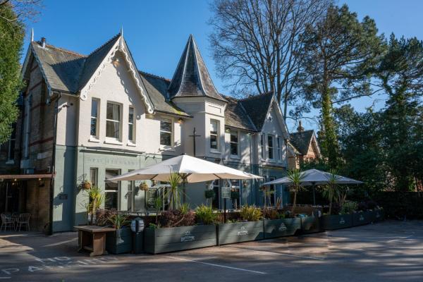 The Pavilion Arms - Sandbanks