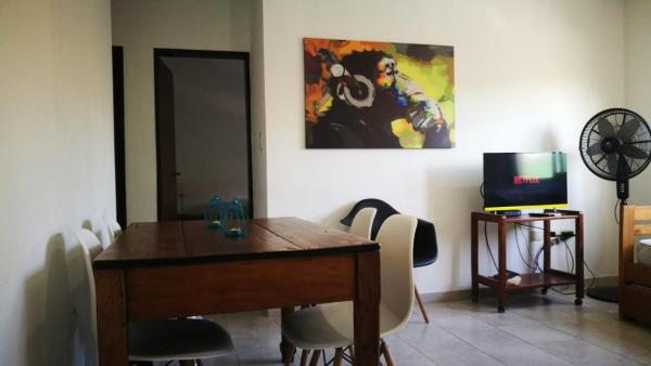 Depto 34 Y 25, Hasta 5 Pasajeros, Amplio Y Luminoso - La Plata