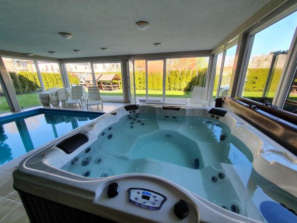 Black Brothers Wellness Apartments - Siófok