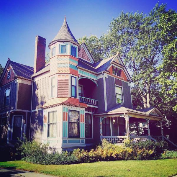 Innisfree Bed & Breakfast - South Bend, IN