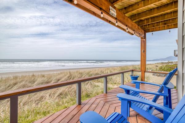 D & D Ocean Retreat - Meredith Lodging - Rockaway Beach, OR