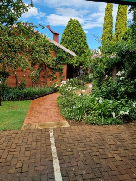 Camelia Guest House - Bloemfontein