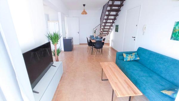 Luxury Private Rooms -Sea View, Netflix, Gym- 5 Min From Beach! - Private Room In Shared Apartment - Cipro