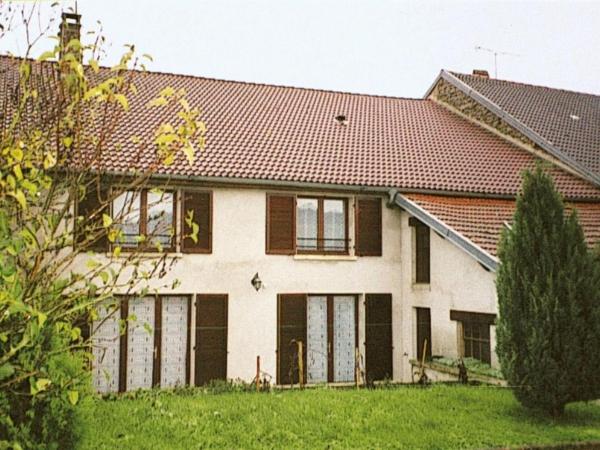 Gîte Confortable Avec Cheminée, Cour Et Verger à Dampierre - Fr-1-611-55 - Haute-Marne