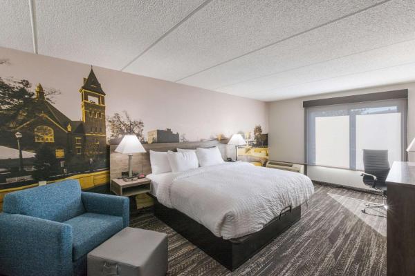 Clarion Pointe Rock Hill Near University - Fort Mill