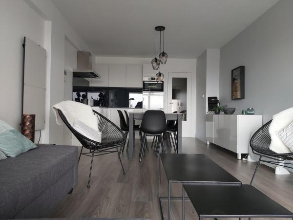 Chateau Lastours - Zuienkerke