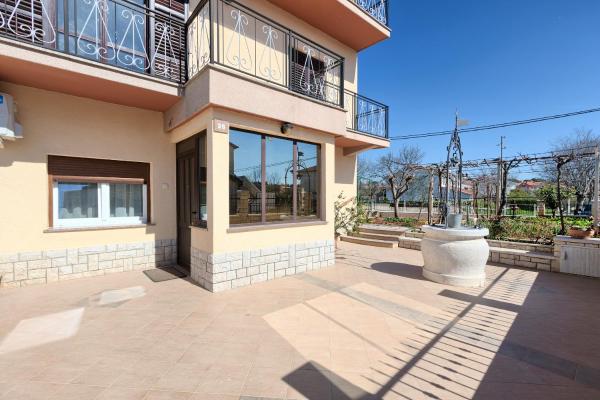 Andrea Del Mar - Pula