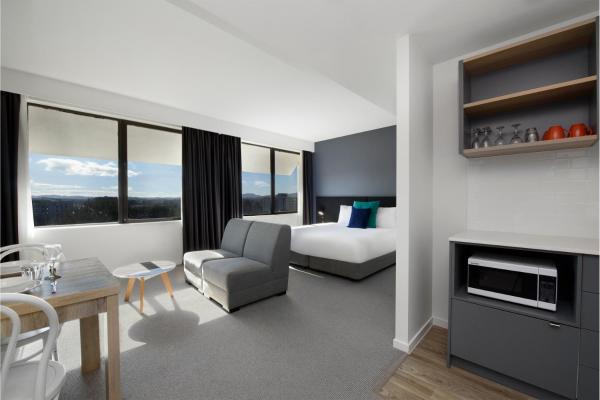 Mantra Macarthur Hotel - Canberra