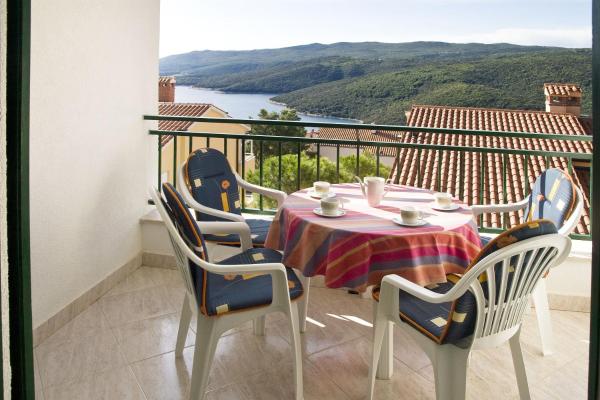 Apartments Iris - Rabac