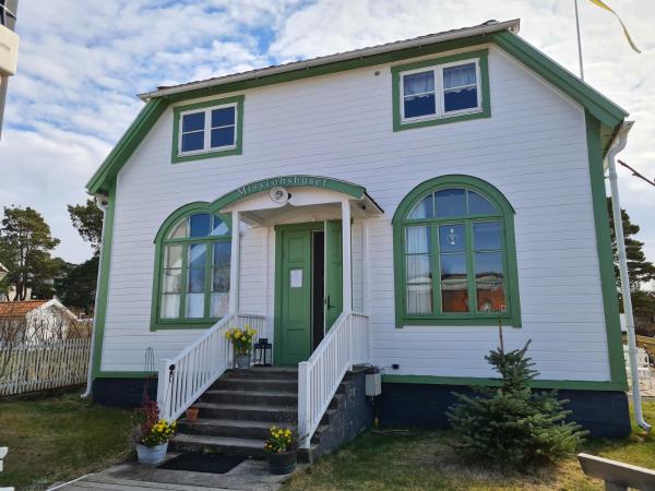 Missionshuset Bed & Breakfast - Sandhamn