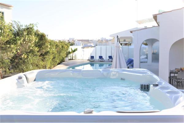 Villa Namora - Private Swimming Pool & Hot Jacuzzi - Albufeira