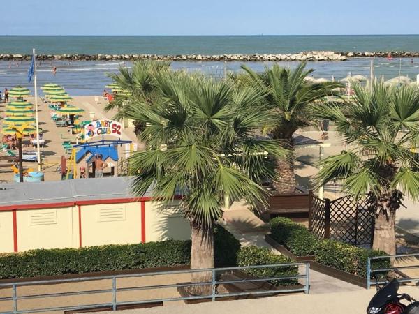 Da Alby Appartamento Sul Mare Viserbella Vicino Alla Fiera Di Rimini - Bellaria-Igea Marina