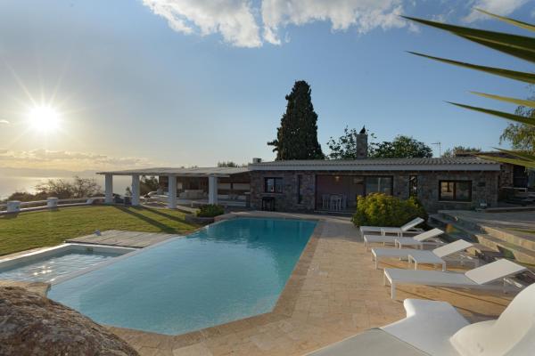 Villa Tzikides Aegina - Griechenland