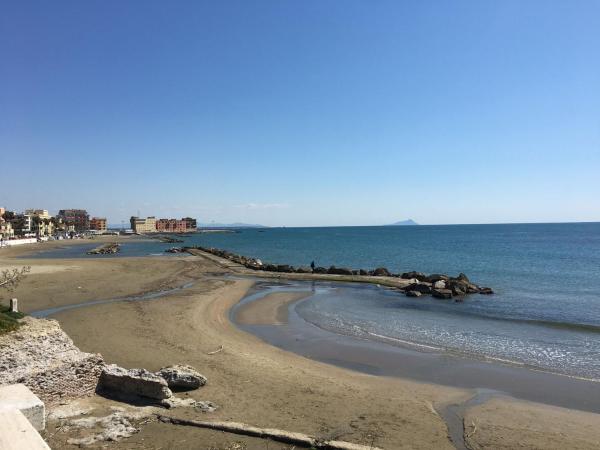 Alloggio Turistico Dea Bendata - Anzio
