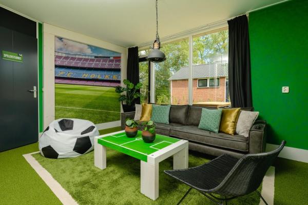 Child Bungalow Fc Mölke Stadium 6 People - Netherlands