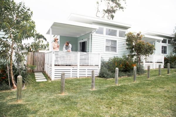 Surfside Caravan 1 - Sussex Inlet