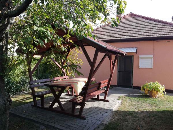 Holiday Home In Balatonfenyves 38430 - Balatonfenyves