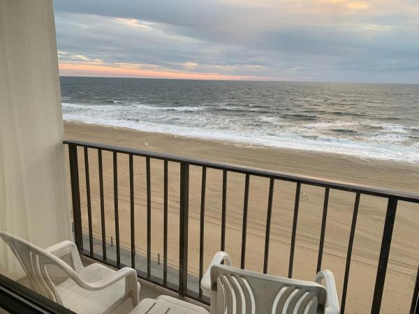 Barclay Towers - Virginia Beach, VA