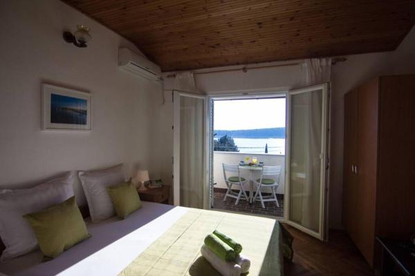 Sea View Studio With Kitchen, Balcony& Aircon - Alpen