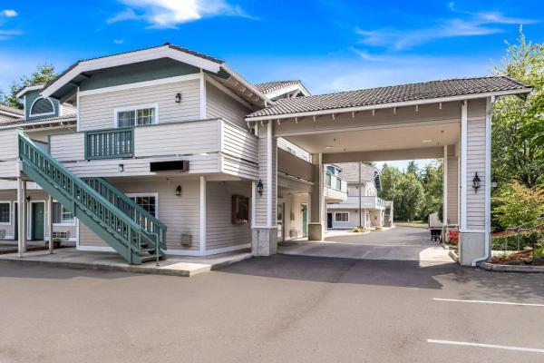 Quality Inn & Suites Bainbridge Island - Bainbridge Island, WA