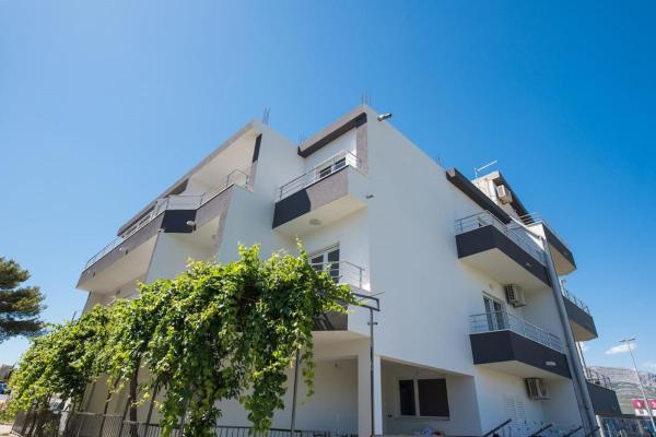 Apartments Dzeki - Solin
