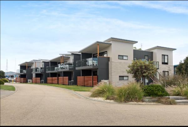 Captain's Cove All Accessible Luxury Apartment With Free Netflix - Paynesville