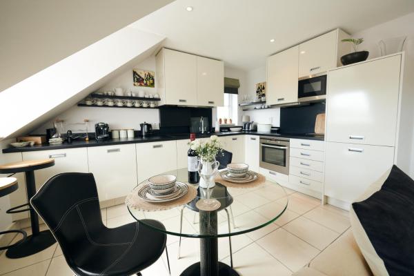 Footprints-comfortable And Modern One Bedroom Apartment - Walking Distance To The Pretty Harbour - Saundersfoot