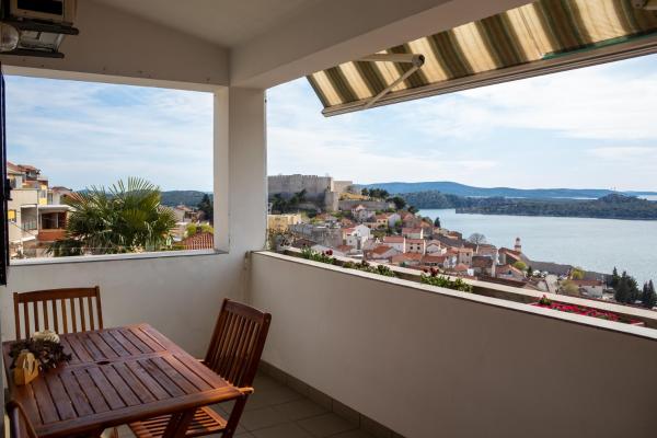 Apartments Ana+3 - Šibenik