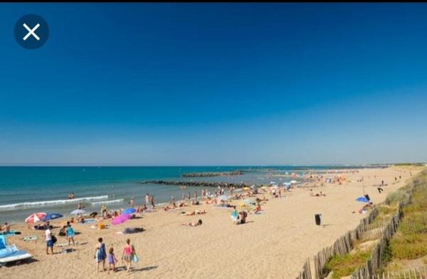Coté Plage Caravane Front De Mer - Agde