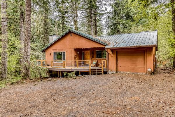 Zig Zag Cottage - Lost Lake, OR