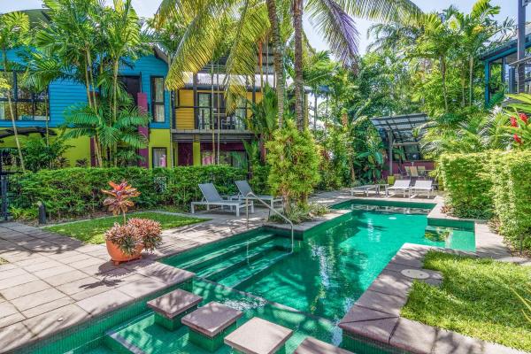 Dreamcatcher Beach-side Apartments - Port Douglas