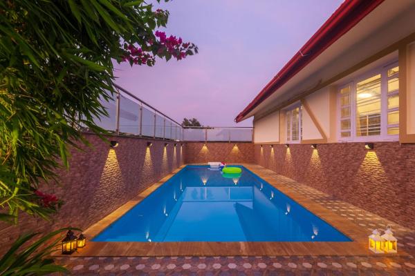 Stayvista's V Square - 5bhk Pet-friendly Villa With Private Pool - Lonavla