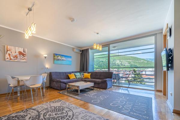 Apt "Budva" With Sea View And Garage Parking - Budva