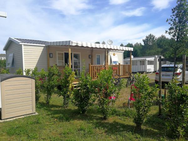 Bungalow Confortable à Saint-julien-en-born Avec Piscine Partagée - Aquitaine