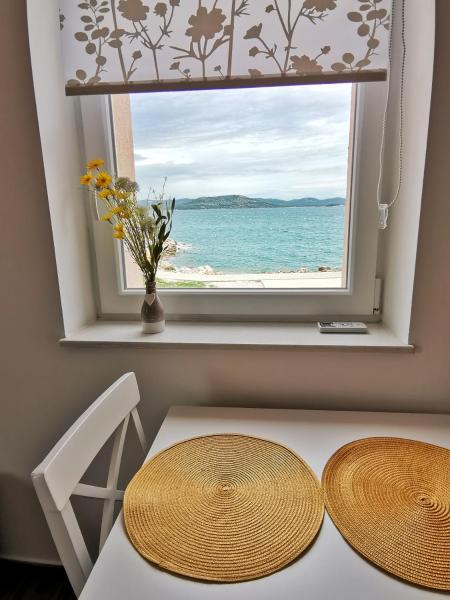 Apartment Roman - Tisno
