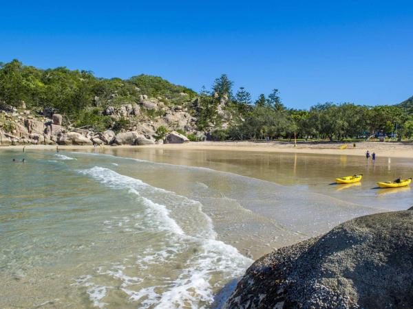 Alma Bay Holiday Unit 3 - Magnetic Island