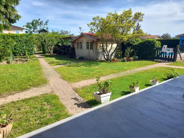 La Maison Du Bonheur, Borne De Recharge Ve - Villefranche-sur-Saône