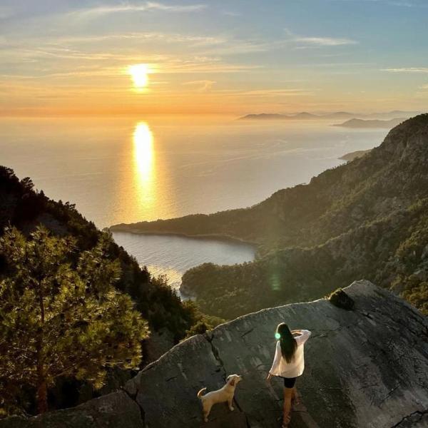 Türkdomes Glamping 3
Likya Yolunda Tatil - Faralya