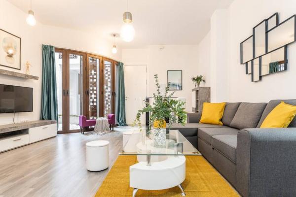 Pop Art, Encanto De San Luis Y Centro Histórico - Sevilla