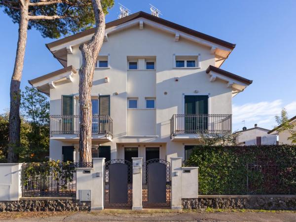 Apartment Michelangelo I By Interhome - Marina di Pietrasanta