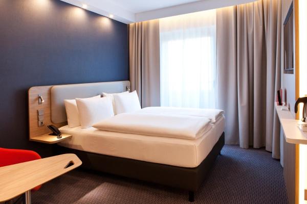 Holiday Inn Express Munich - Olympiapark By Ihg - Dachau