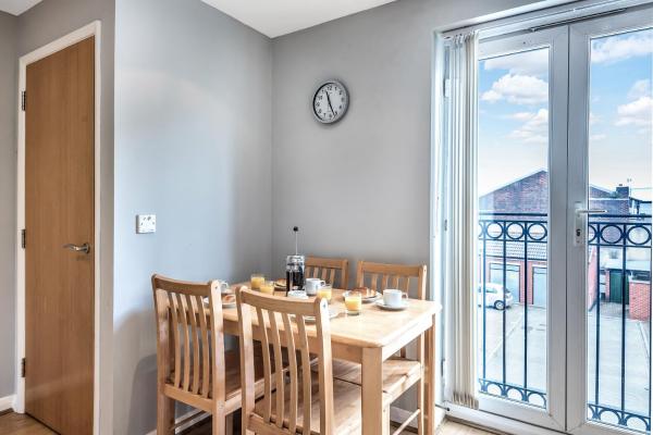 Merchants Gate - 2 Bed Comfy Apartment With Parking And York Minster Views - York