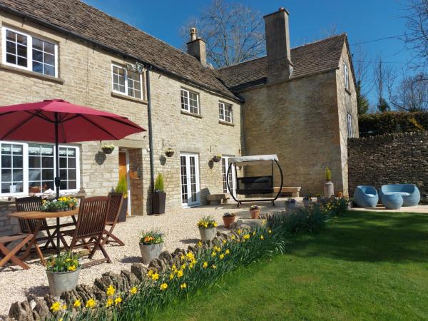 Thames Head Wharf - Historic Cotswold Cottage With Stunning Countryside Views - Cirencester