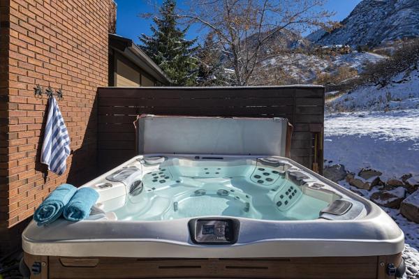 Canyon Retreat Jr. - Sandy, UT