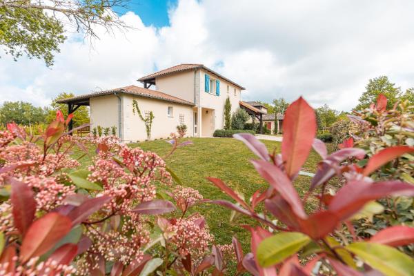Les Forges Villas - 4 Room Villa For 8 People - Lusignan