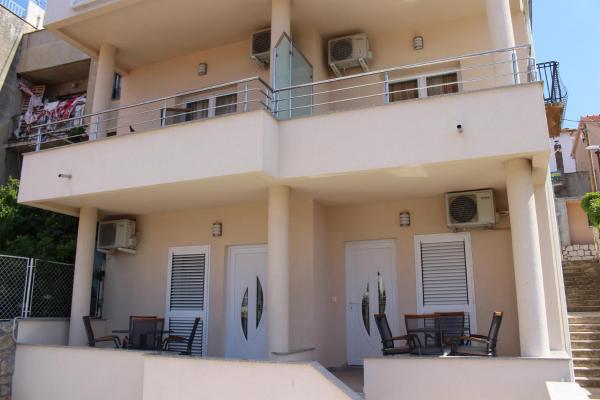 Apartments Agata - Skradin