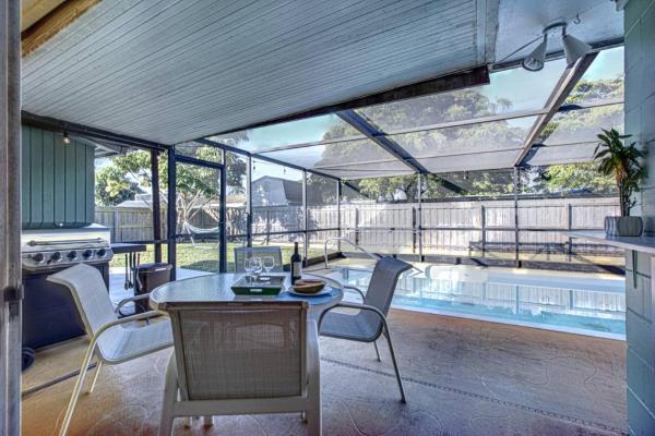 Neu Mit Privatem Pool, 2. 5 Meilen Zum Strand, Aktualisiert, Hund Erlaubt, Wifi / Kabel, Smart-tv, Grill - Sarasota, FL